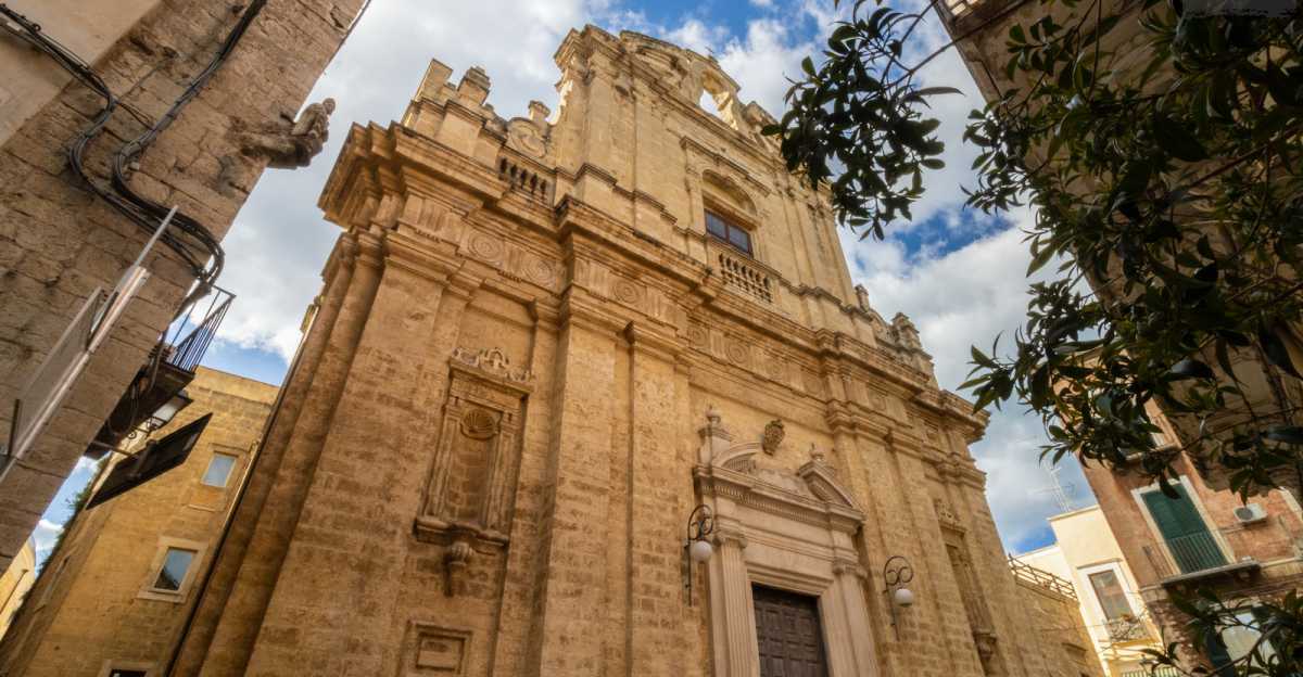 Bari alla scoperta di Palazzo Verrone | Barinedita - Testata ...