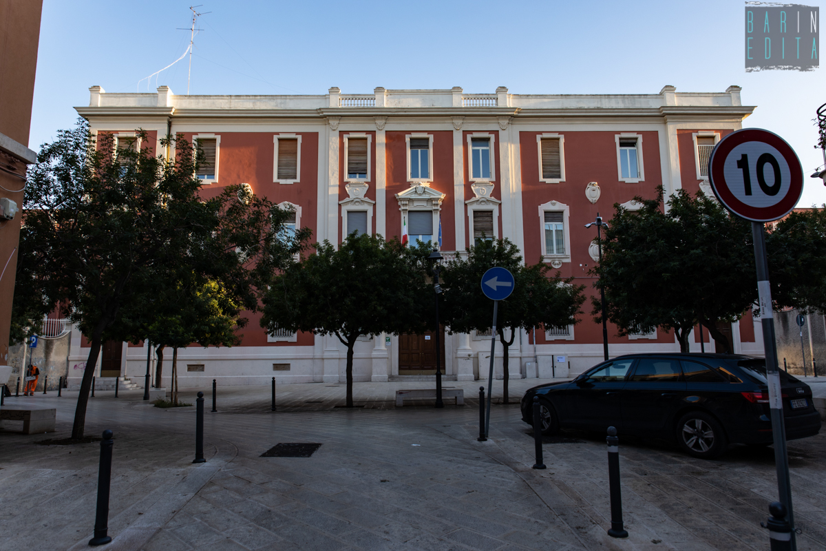 La storia della scuola più antica di Bari: il "Cirillo", simbolo del ...