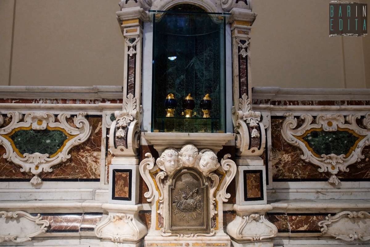 Una parrocchia barese cela un antico tesoro: l'altare della chiesa di ...